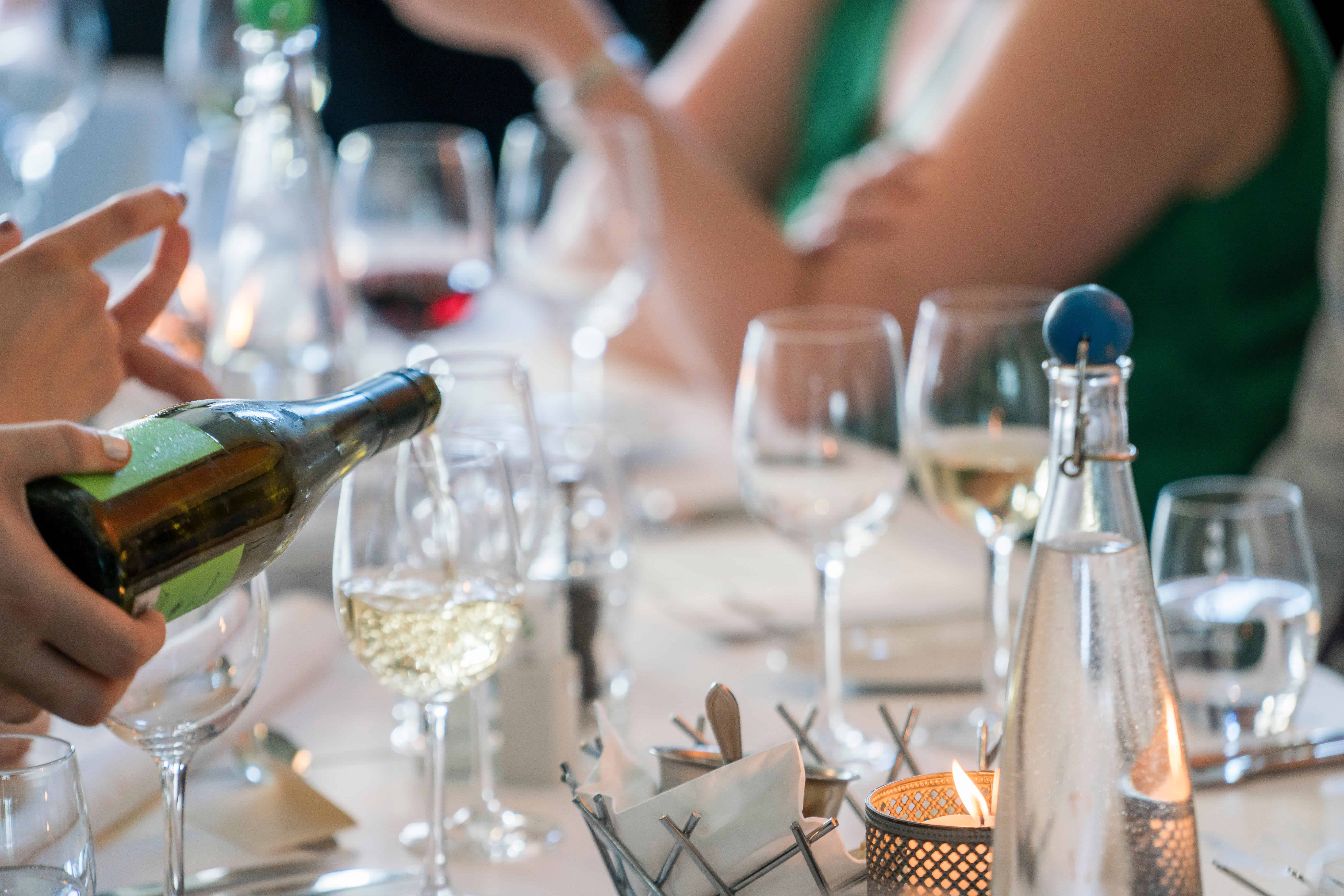12 Best Games And Ideas To Entertain At A Dinner Party The Event Book